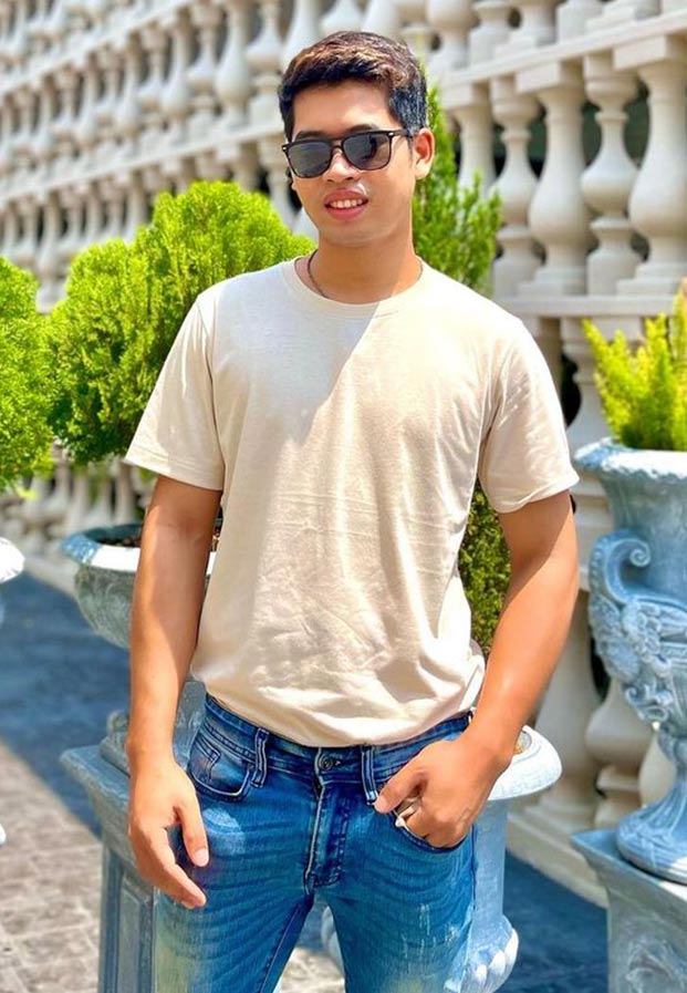 รอน อภิชาต นายแบบหนุ่ม กล้ามแน่น เซ็กซี่สุดแซ่บ