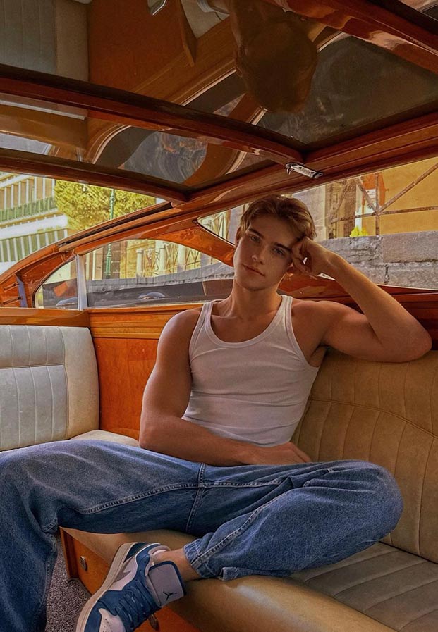 Lorenzo Bold หนุ่มหล่อนัยน์ตาน้ำข้าว กล้ามแน่น ที่สุดแห่งความฮิตฮอต