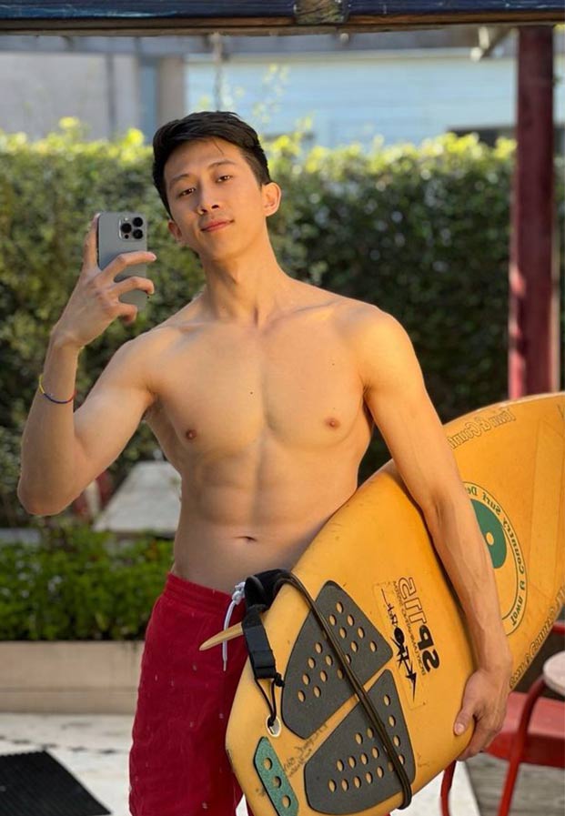 Tyler Wu หนุ่มหล่อเร้าใจ กล้ามแน่น โดนใจสุดๆ
